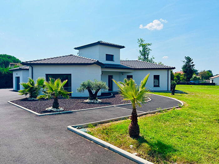 Maison à vendre - Villeneuve-sur-Lot, Eysses - 5 pièces - 3 chambres