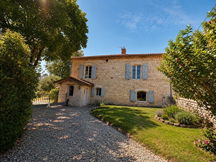 Maison 6 pièces à vendre à Montaigu-de-Quercy