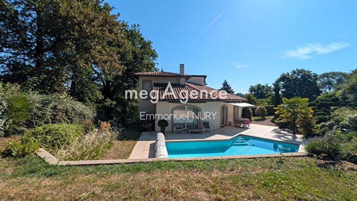 Charbonnières-les-Bains : Maison 6 pièces à vendre