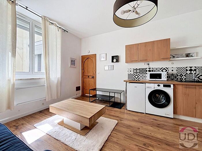 Appartement 2 pièces à Corbeil-Essonnes, Centre-ville, à vendre