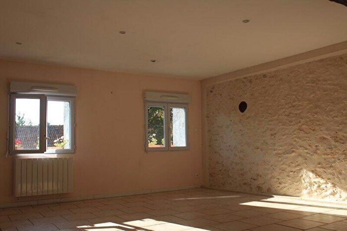 Appartement 3 pièces à louer - Pécy