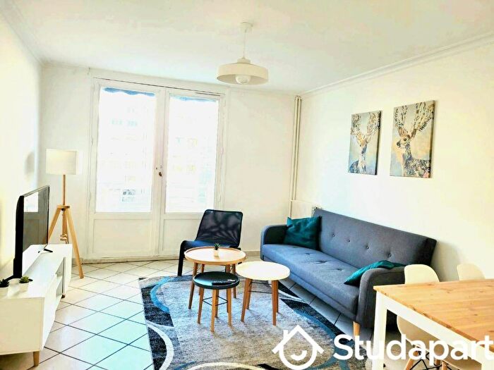 Appartement à louer - Rives du Cher, Tours - 1 pièce - 2 chambres