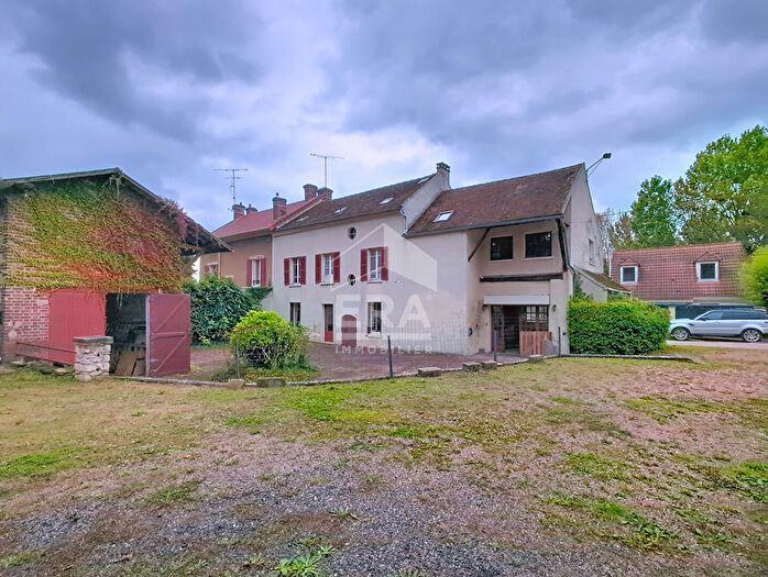 Maison à vendre - Luzarches - 9 pièces - 7 chambres