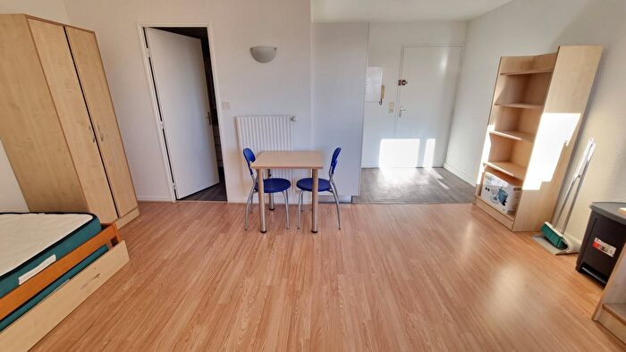 Hôpitaux-Facultés, Montpellier : Appartement 1 pièce à louer