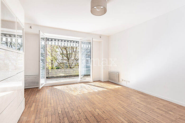 Courbevoie, Bécon : Appartement 3 pièces à vendre