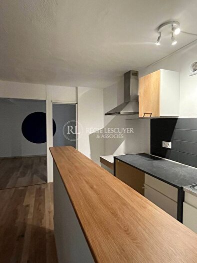 Maison à louer - Oiselet la Grive, Bourgoin Jallieu - 5 pièces - 3 chambres