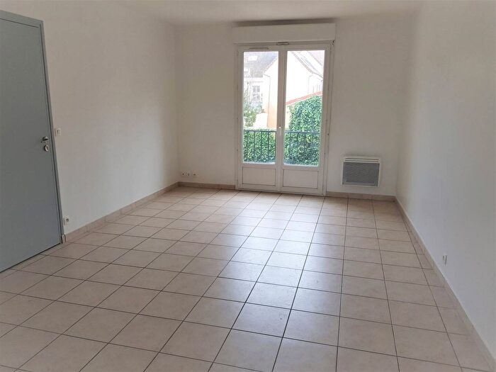 Appartement 1 pièce à louer à Saphir, Longjumeau