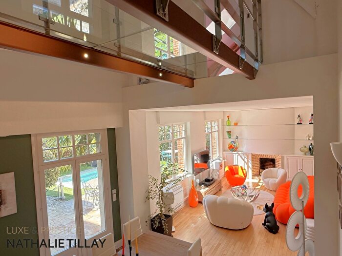 Maison 8 pièces à Orléans, La Cigogne, à vendre