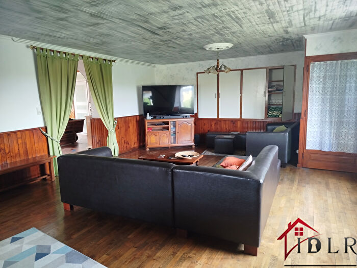 Maison 8 pièces à Maâtz, à vendre