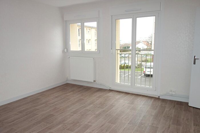 Appartement 4 pièces à Contrexéville, à louer
