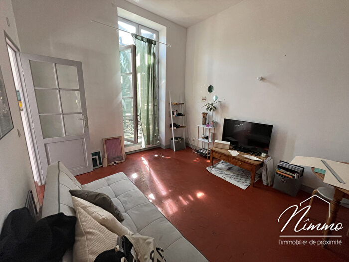 Appartement 2 pièces à louer - Nîmes, Ecusson, Arènes