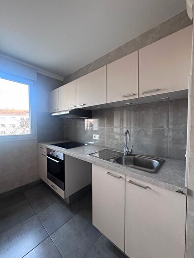 Appartement à louer - Dijon, Montchapet - 3 pièces - 2 chambres