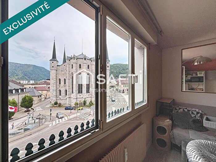 Saint-Claude : Appartement 2 pièces à vendre