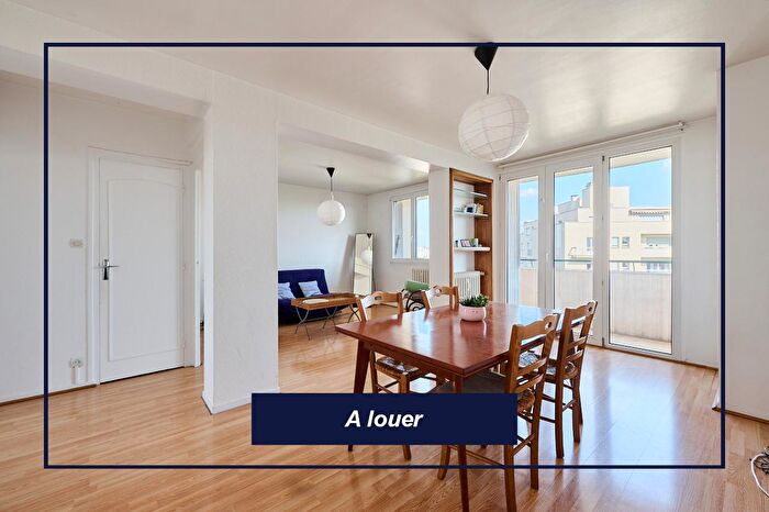 Appartement 4 pièces à Dijon, Clémenceau, Gare, Porte Neuve, à louer