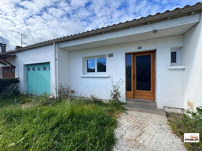 Maison 3 pièces à Montguyon, à vendre