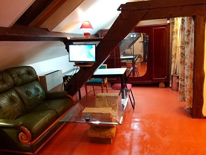 Centre Ville, Sarreguemines : Appartement 1 pièce à louer