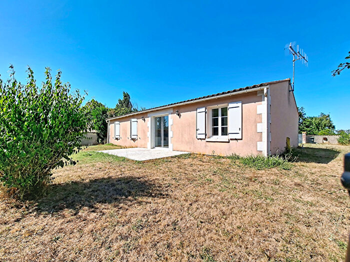 Maison 4 pièces à vendre à Écoyeux
