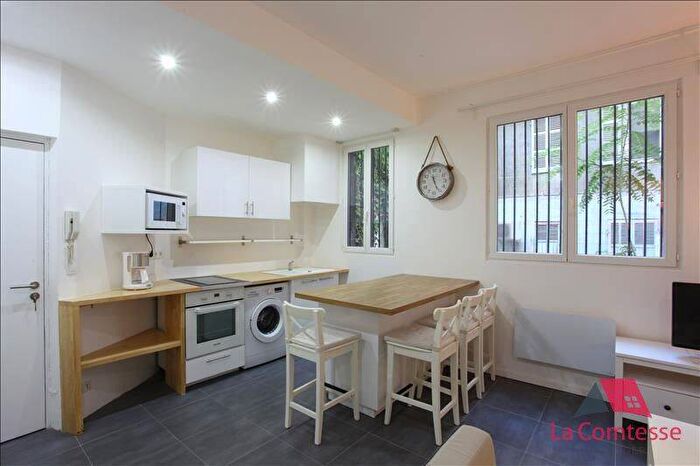 Appartement 1 pièce à louer à Cinq Avenues, Marseille 4ème arrondissement
