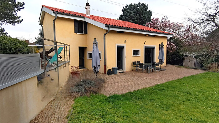 Maison à vendre - Chazay-dAzergues - 5 pièces - 4 chambres