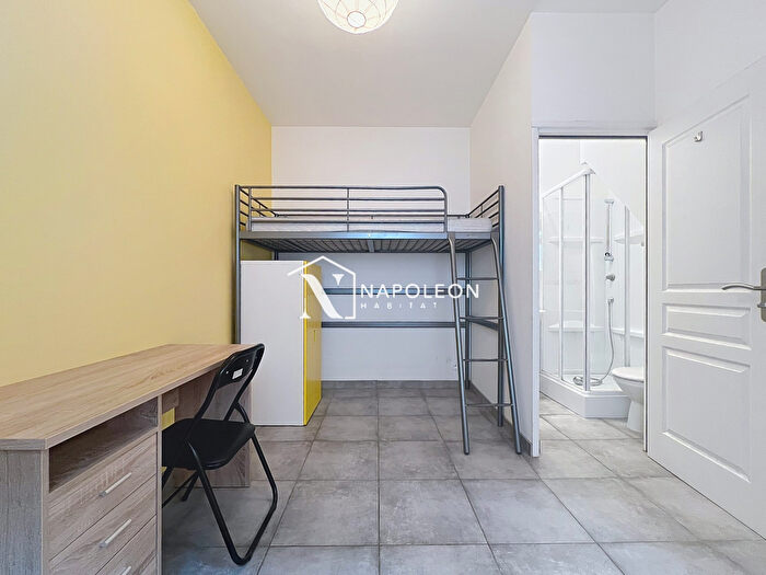 Maison à louer - Lille, Moulins - 3 pièces - 2 chambres