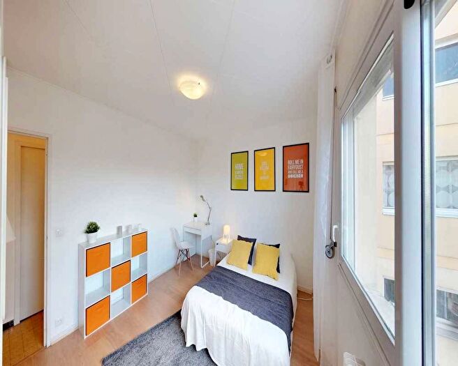 Monplaisir Lumière, Lyon 8ème arrondissement : Appartement 5 pièces à louer