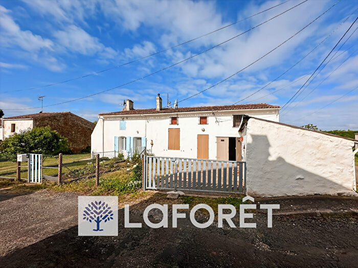 Maison 5 pièces à Gémozac, à vendre
