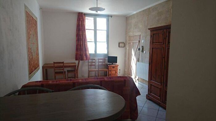 Mas de la Capelière-Sambuc-Palunette-Saint Seren, Arles - Appartement 1 pièce à louer