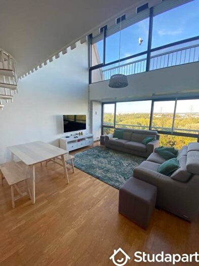 Appartement à louer - Prefecture, Cergy - 1 pièce - 3 chambres