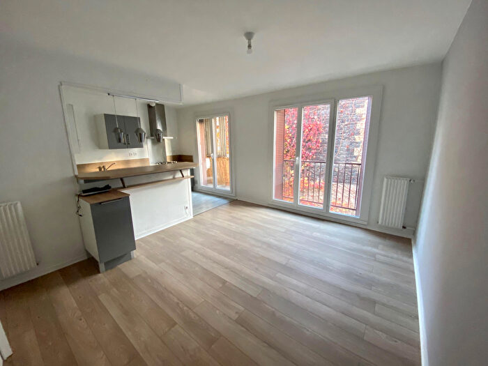 Appartement à louer - Clermont-Ferrand, Delille, Cathédrale, La Gare - 3 pièces - 2 chambres