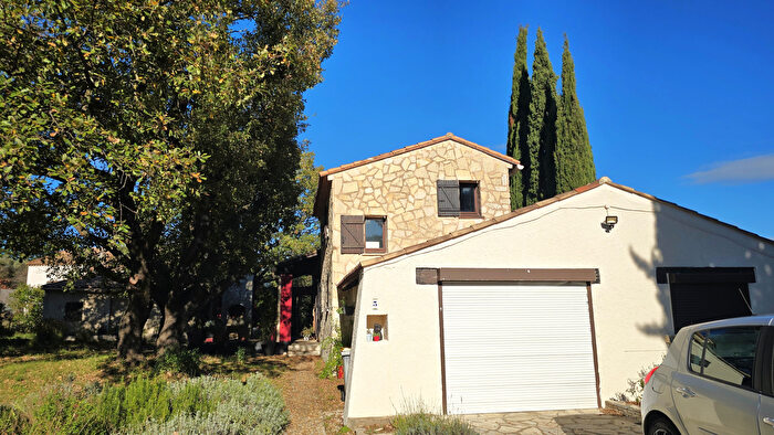 Maison à vendre - Saint-Martin-de-Londres - 6 pièces - 4 chambres