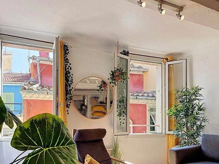 Nice, Vieux Nice : Appartement 1 pièce à vendre