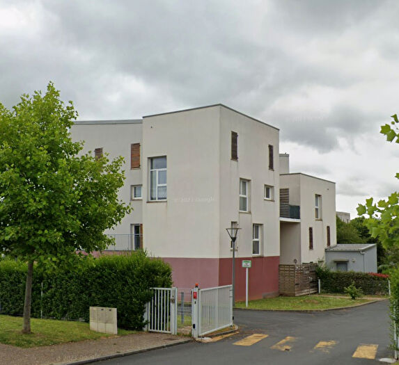 Appartement à louer - Val-de-Reuil, Côteaux, Grosse Borne, Garancière - 2 pièces - 1 chambre