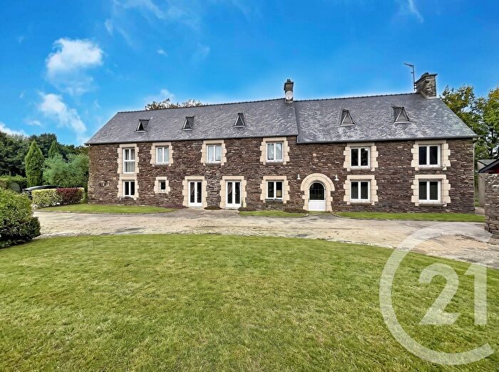Maison 9 pièces à Miniac-Morvan, à vendre