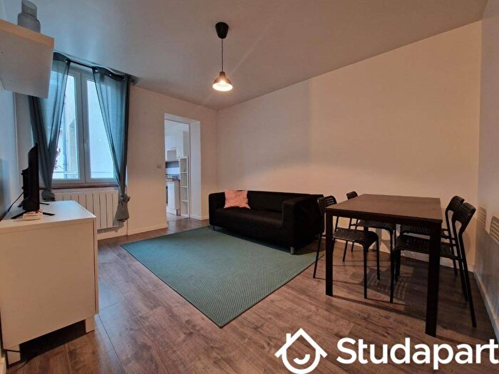 Maison à louer - Clairmarais-Charles Arnould, Reims - 3 pièces - 2 chambres