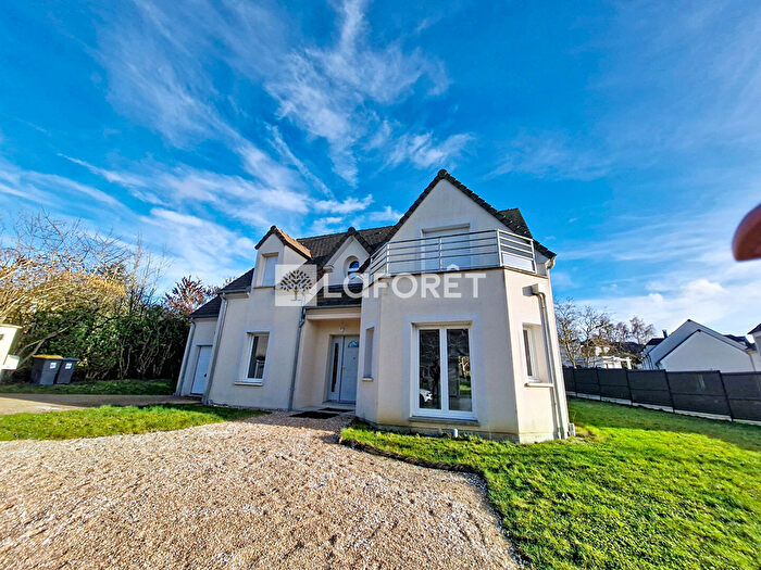 Maison à louer - Orgeval - 7 pièces - 5 chambres