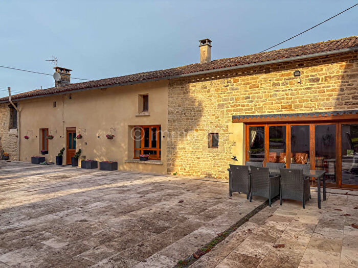 Maison à vendre - Sauzé-Vaussais - 6 pièces - 3 chambres