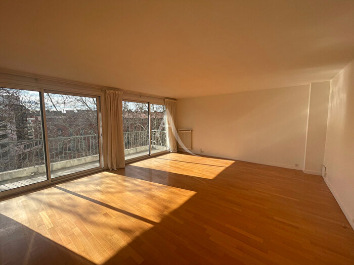 Maisons à vendre et appartements à louer - 1