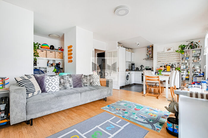 Appartement 3 pièces à Paris 17ème, La Fourche, Guy Moquet, à vendre
