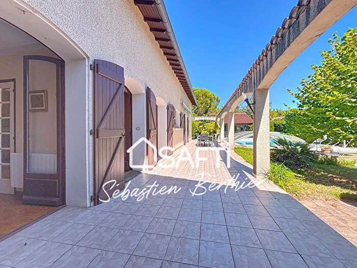 Maison à vendre - Lavaur - 6 pièces - 4 chambres