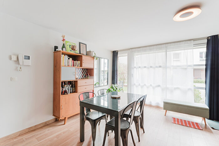 Appartement à vendre - Lille, Centre-ville, Euralille - 3 pièces - 2 chambres