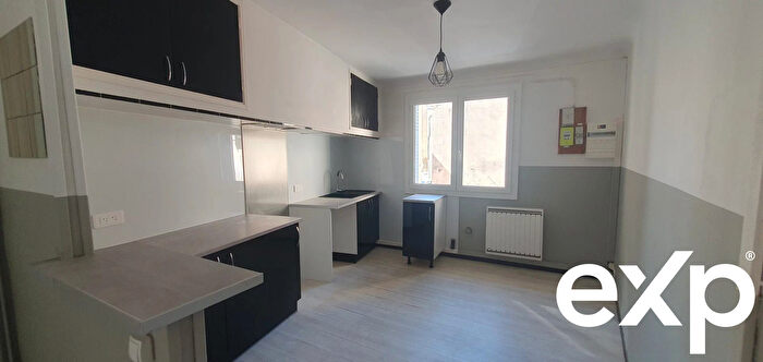 Maison à vendre - Corneilhan - 5 pièces - 3 chambres