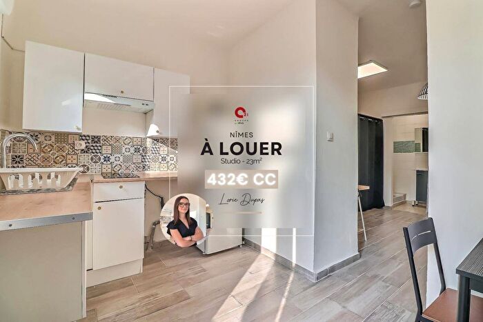 Appartement à louer - Beaucaire, Nîmes - 1 pièce