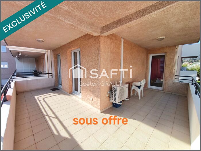 Appartement à vendre - Santa-Lucia-di-Moriani - 2 pièces - 1 chambre
