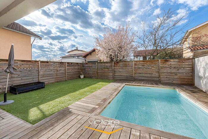 Maison à vendre - Bron, Les Essarts - 5 pièces - 4 chambres