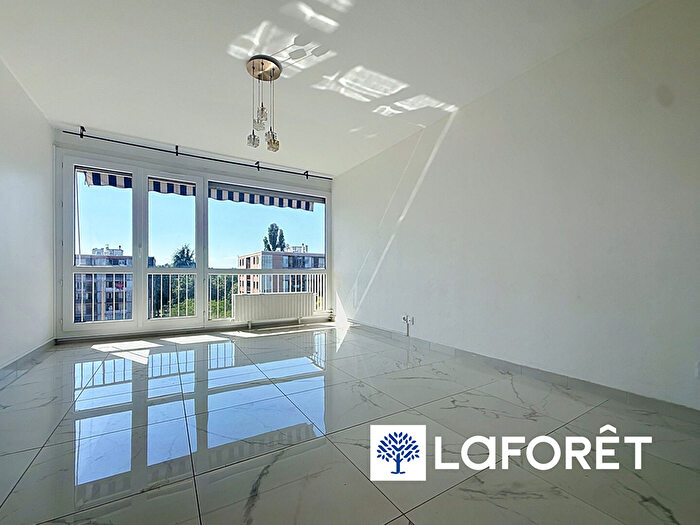 Bourgoin-Jallieu : Appartement 4 pièces à vendre