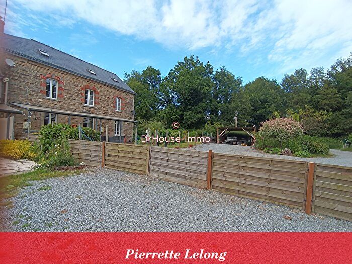 Maison à vendre - Saint-Malo-des-Trois-Fontaines - 10 pièces - 7 chambres