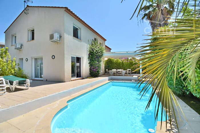 Maison 8 pièces à vendre à Saint-Cyprien, Plage de l'Art