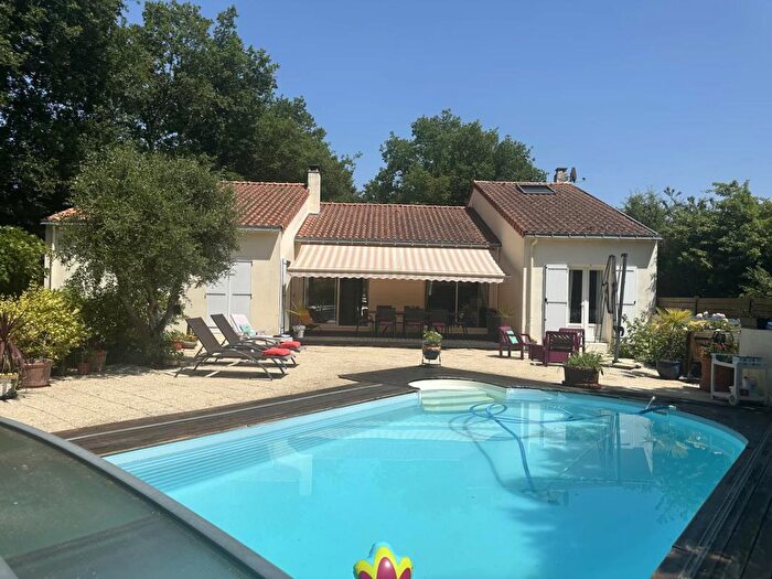 Maison 7 pièces à vendre à Le Cellier