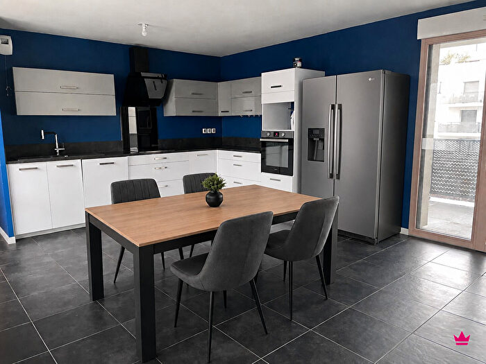 Appartement 4 pièces à vendre à Saint-Priest, Centre-ville