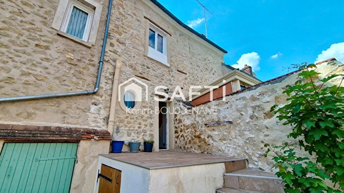 Maison à vendre - Luzarches - 5 pièces - 3 chambres